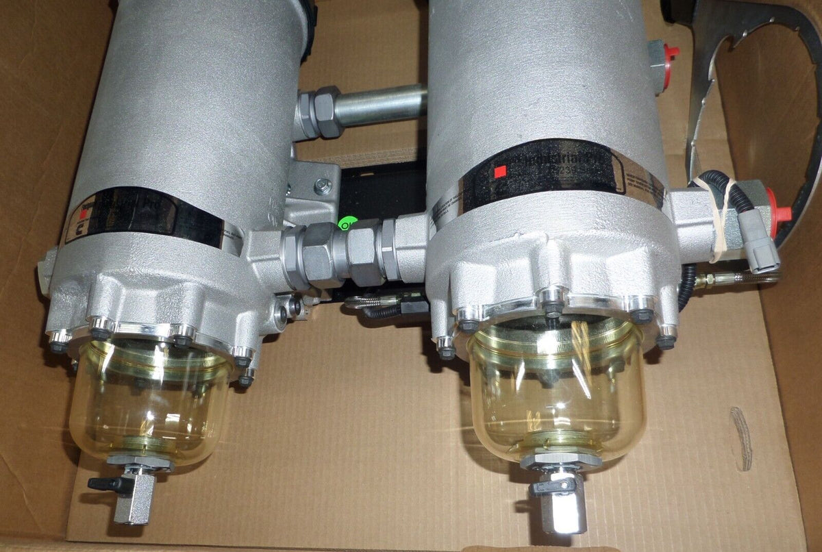 FH239070 Fleetguard Industrial Pro Fuel Filter Dual Tall Filter Separa ...