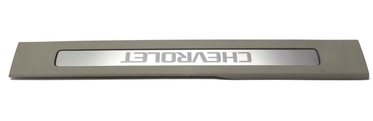 Front Door Sill Plate Gray Right Side 2010-14 Chevrolet Suburban Silve ...